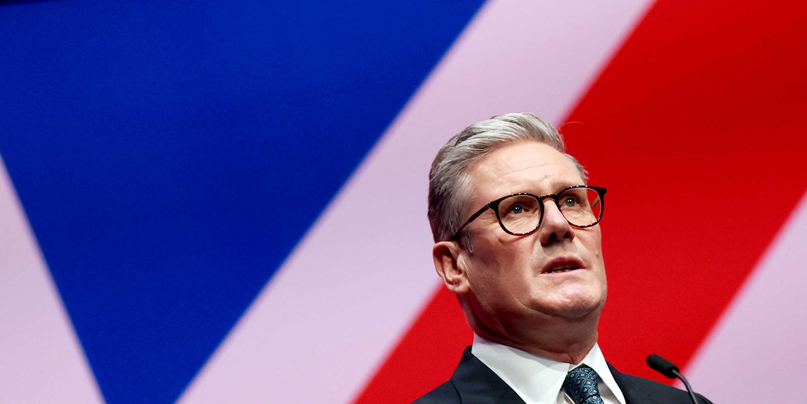 „S-a întrecut limita”: Premierul britanic răspunde atacurilor lui Musk ...