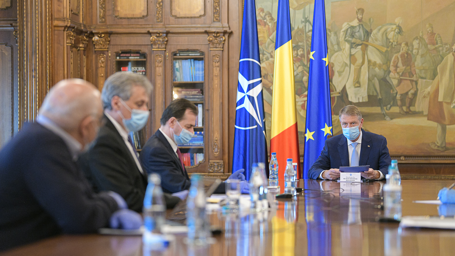 COMENTARIU Lelia Munteanu: Cel mai dezinformat om din România