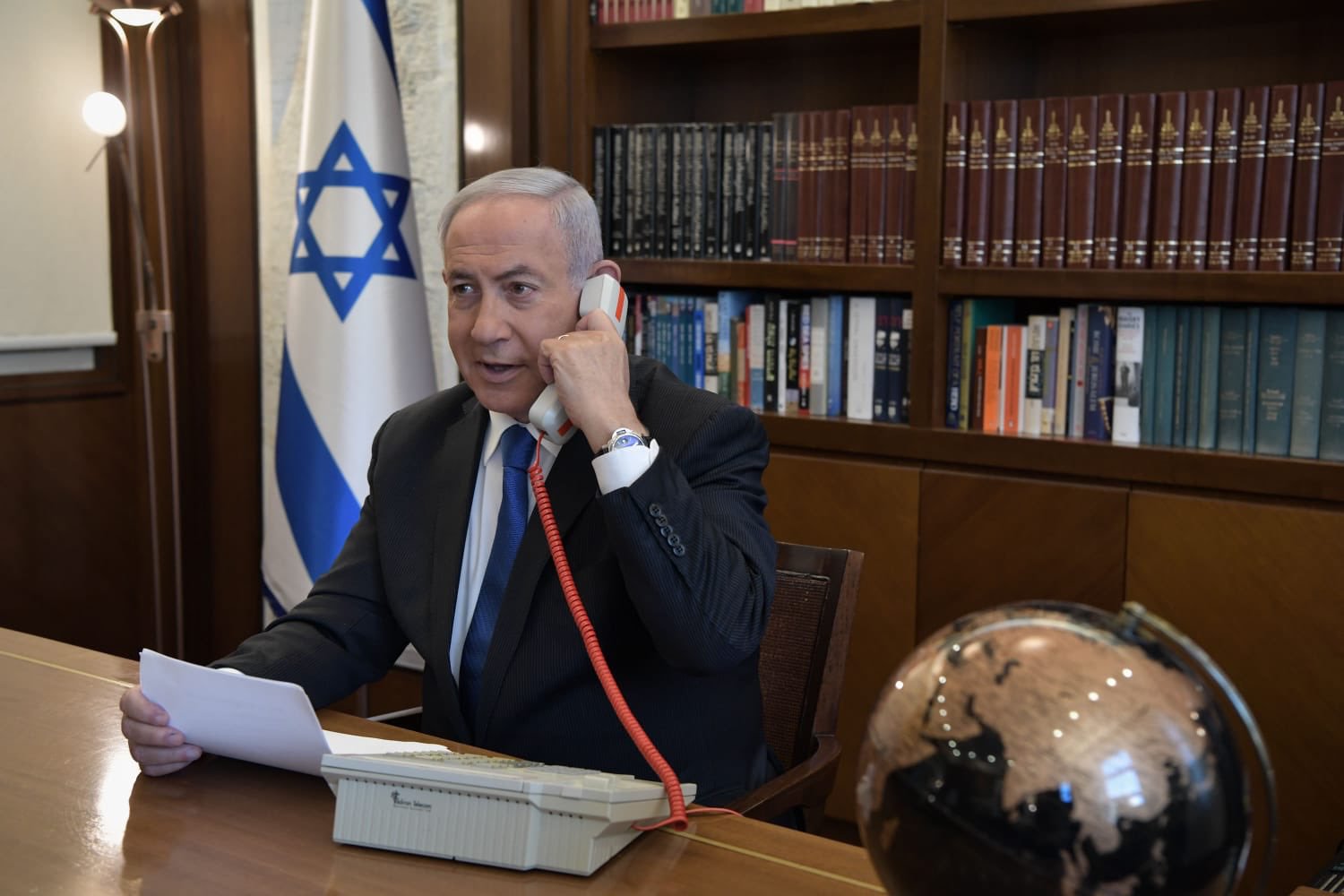 COMENTARIU Lelia Munteanu: “Istoricul” tratat de pace dintre Israel şi ...