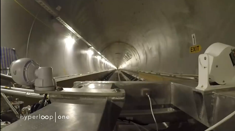 Hyperloop în România. Dintr-un colţ al ţării în altul într-o singură oră cu ideea lui Henri ...