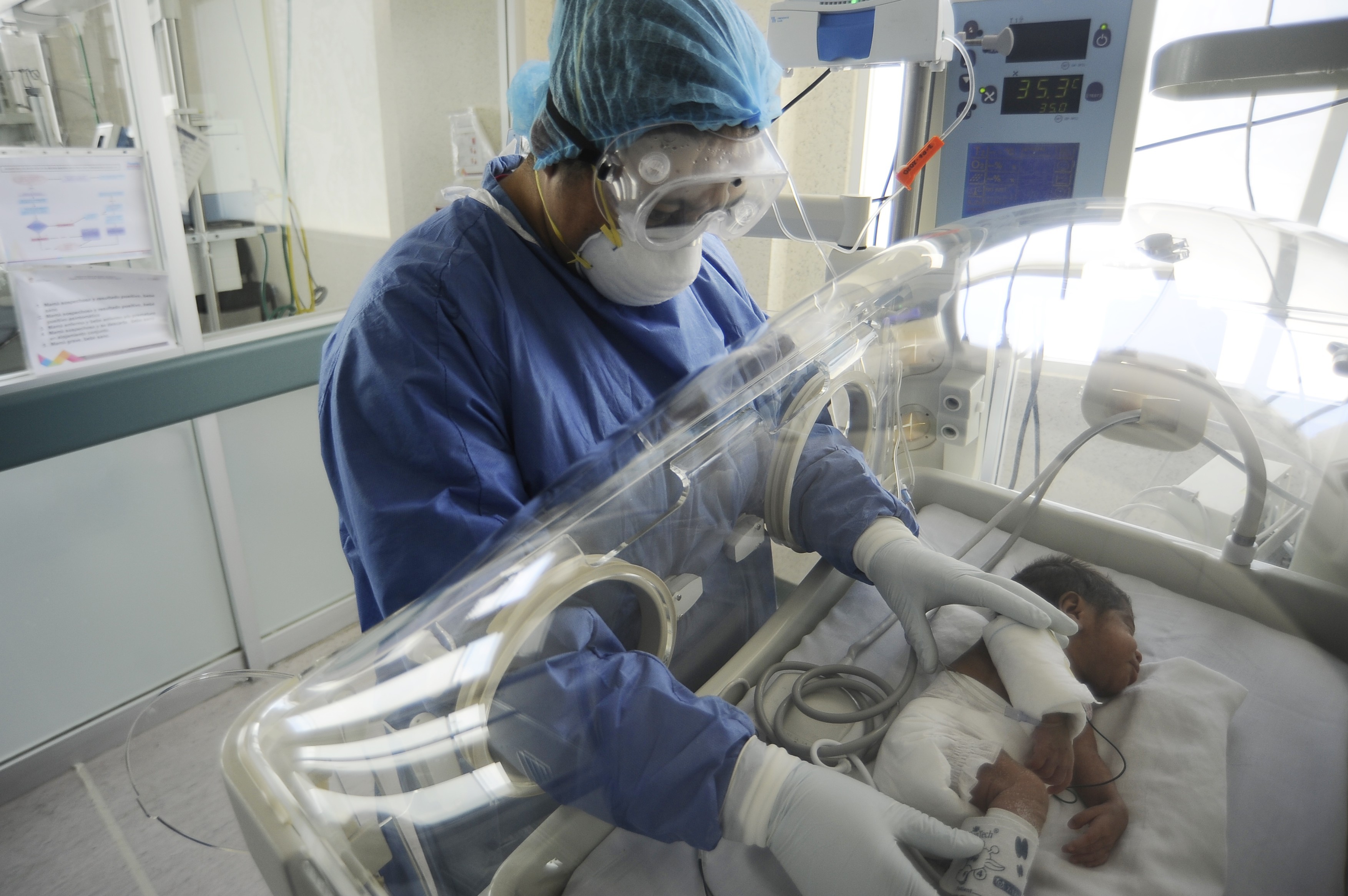 Cazurile de coronavirus dintr-un stat american includ peste 80 de nou ...