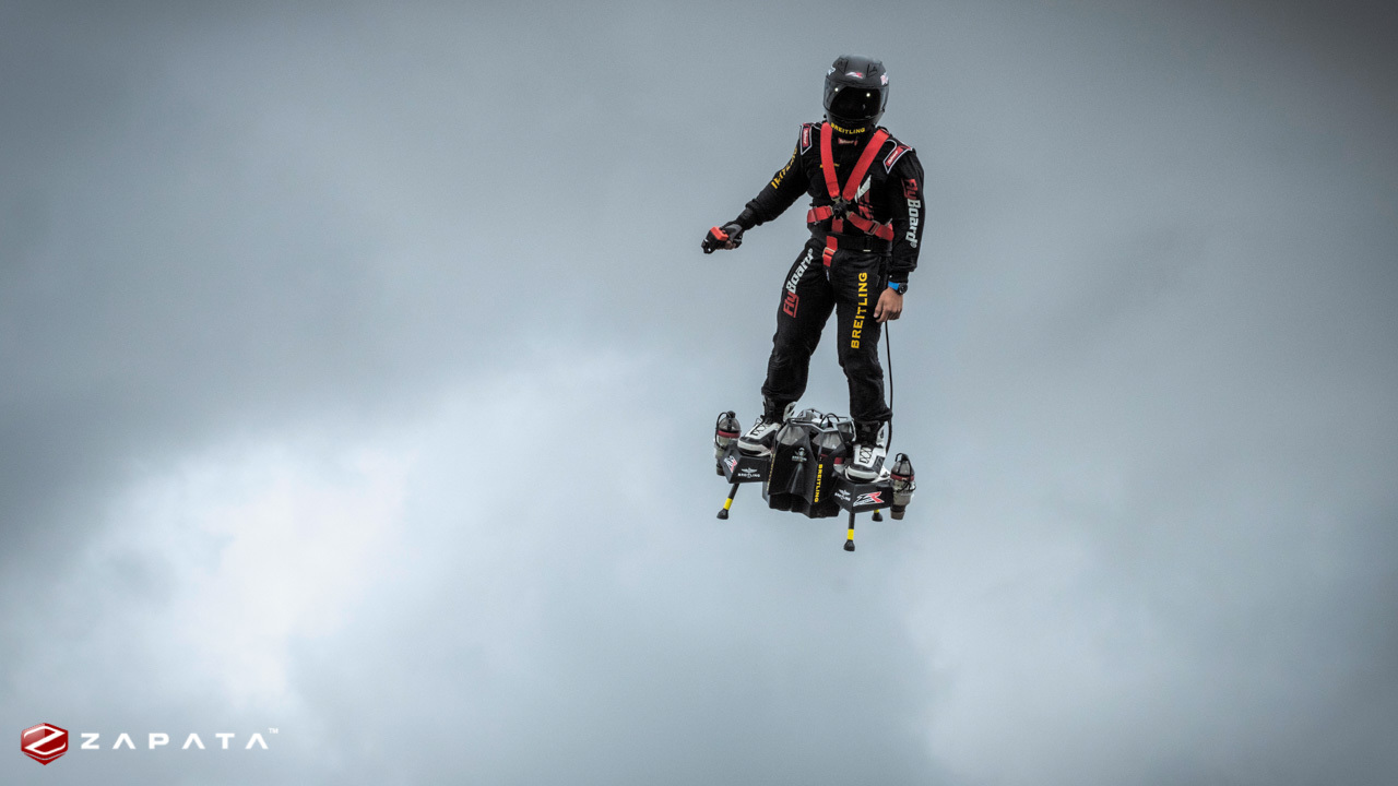 Canalul Mânecii, străbătut pe „flyboard”: Celebrul inventator francez ...