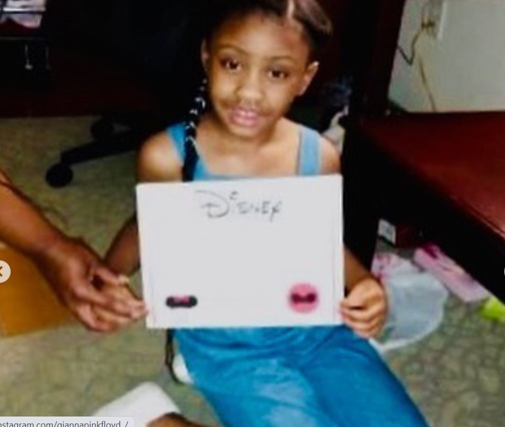 Barbra Streisand i-a oferit fiicei lui George Floyd acţiuni la Disney