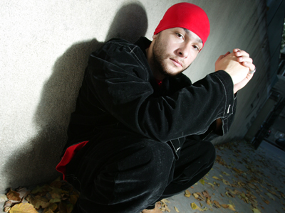 Bitză lansează un nou album