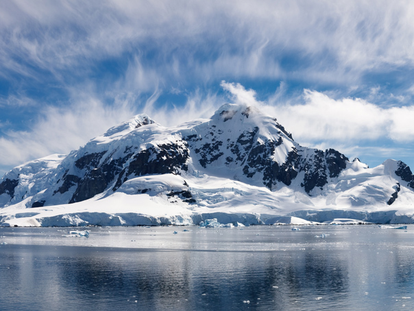 STUDIU: O populaţie antică a "cucerit" Arctica în urmă cu cel puţin 45. ...